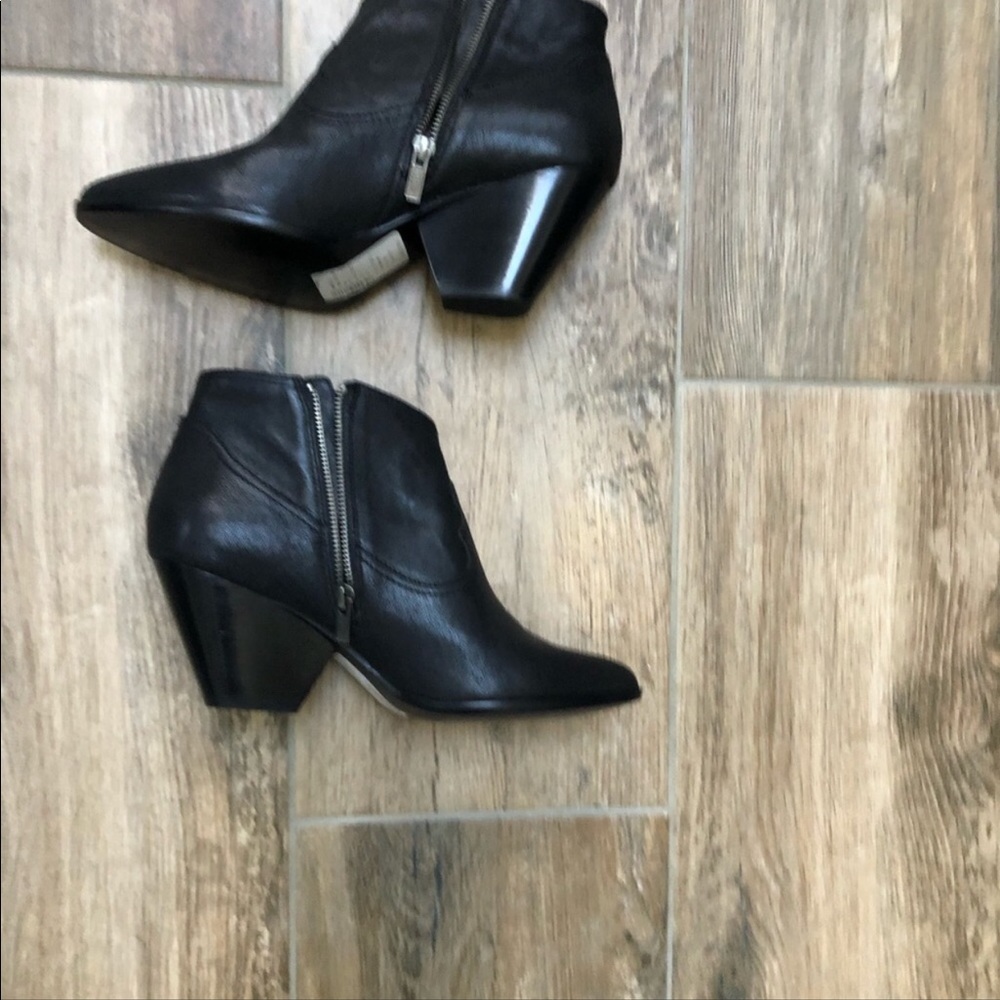 New Frye Reina Bootie Gem